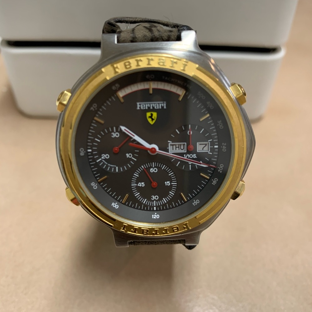*{{Ferrari Formula Quartz Chronograph Watch}} - Gem